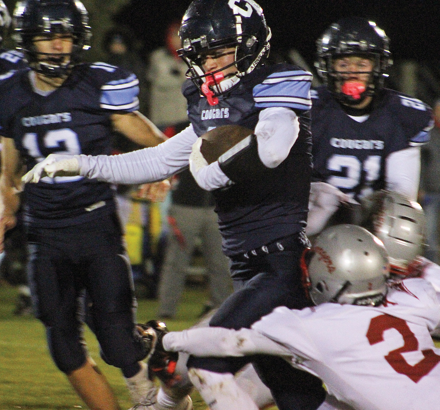 Guetter, Cougars roll over WWG | News, Sports, Jobs - The Journal